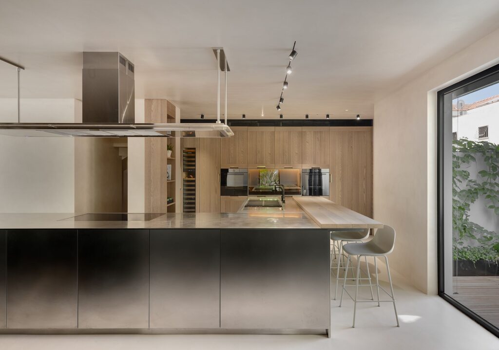 House Renovation in Herzelia – Yaron Eldad